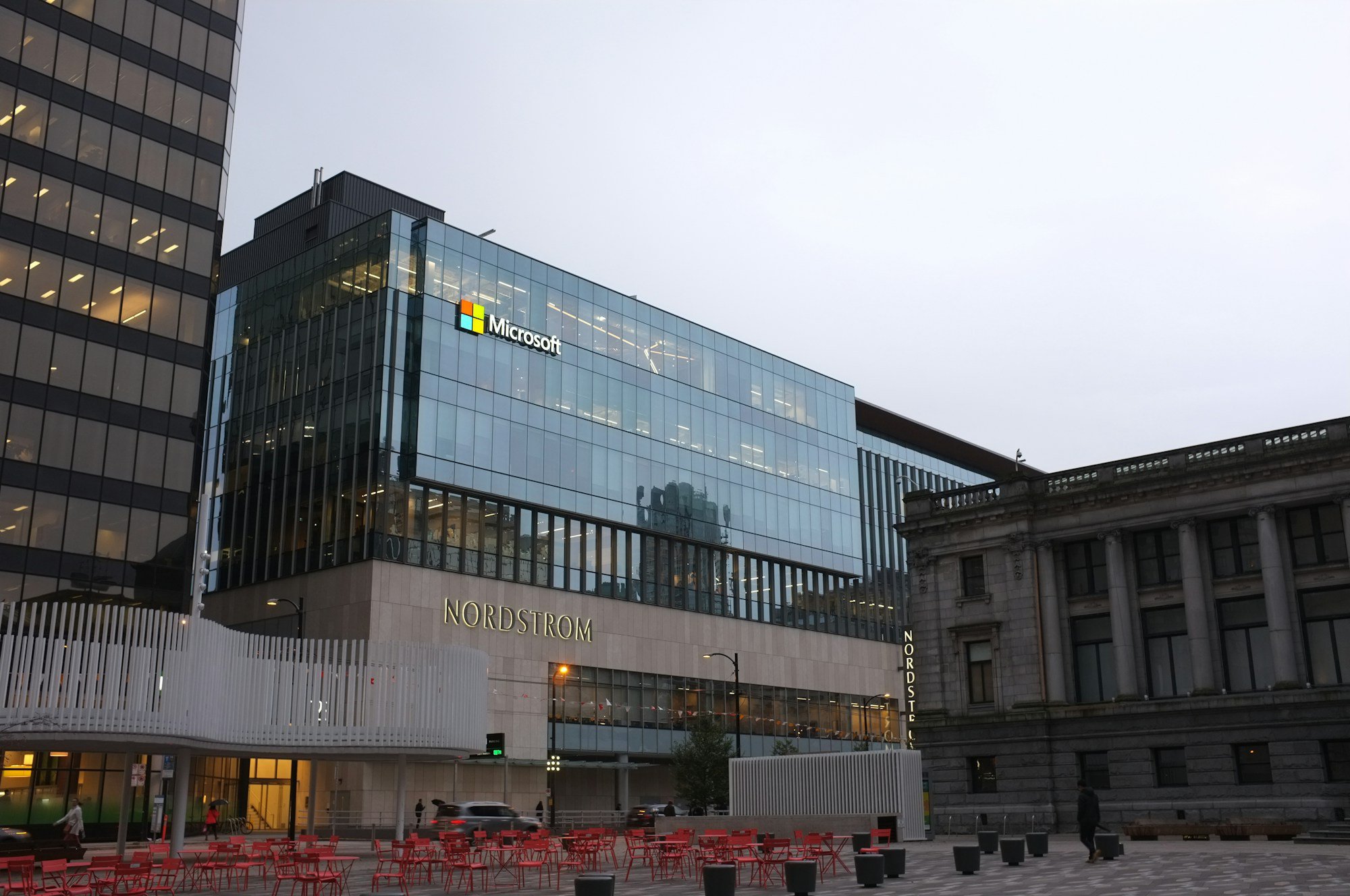 Microsoft Announces ‘Pause’ for AI Data Center Projects Amid Cooling ...