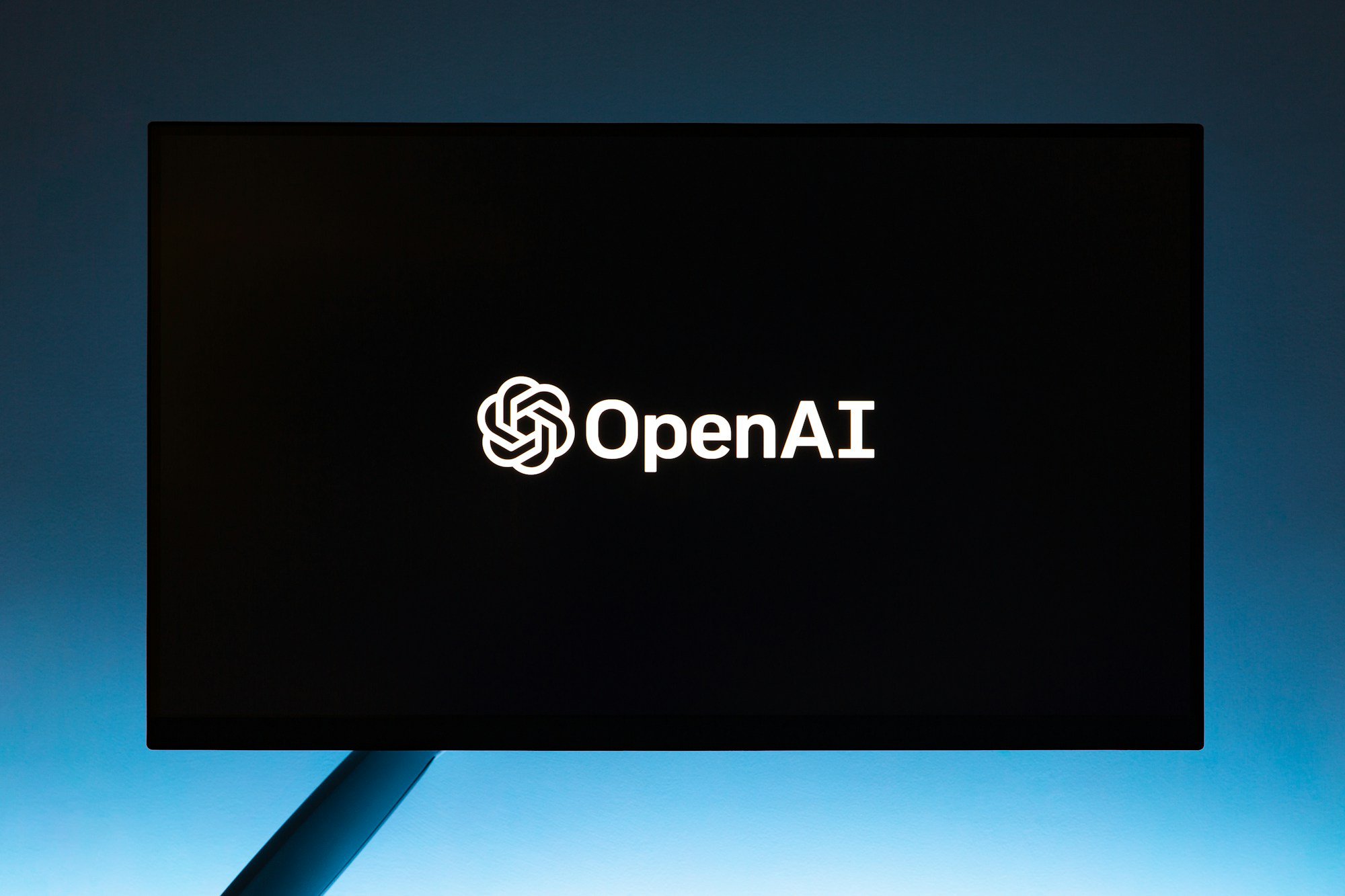 OpenAI Faces Crossroads with Microsoft: A $20 Billion Decision ...